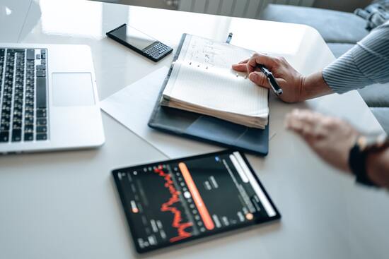 Asset management: entenda o que é, o que faz e como trabalhar